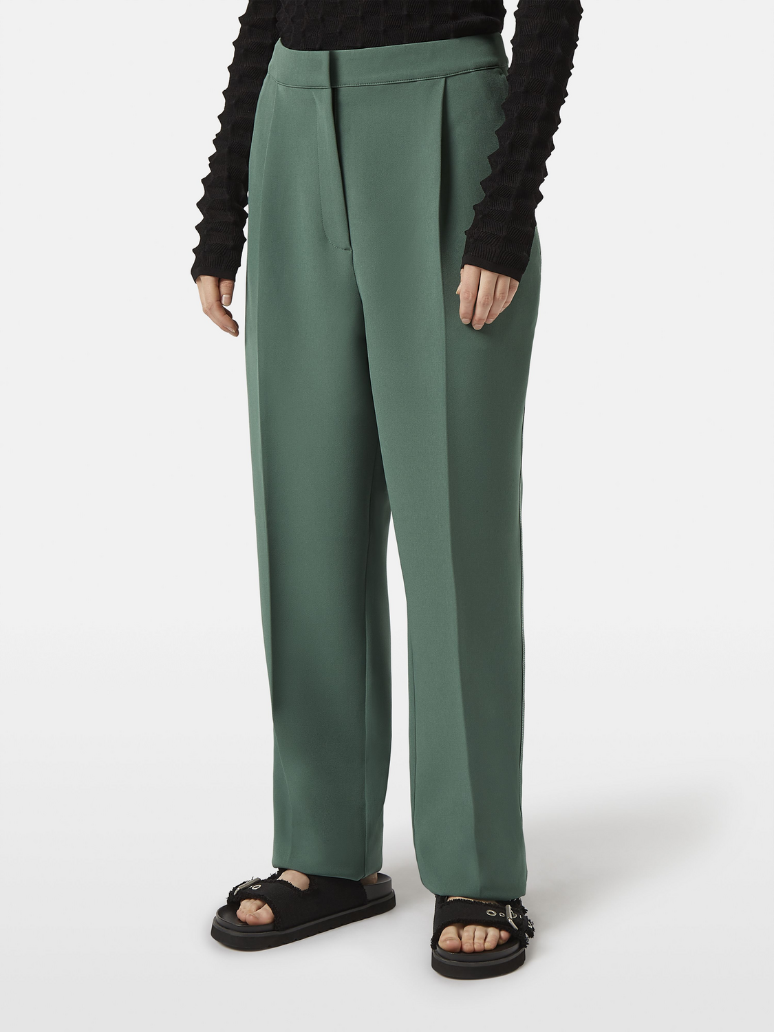Robyn Relaxed Tapered Leg Pant – Scotch & Soda